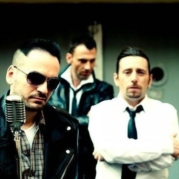 And One - Driving With My Darling — слушать песню онлайн, бесплатно в ...